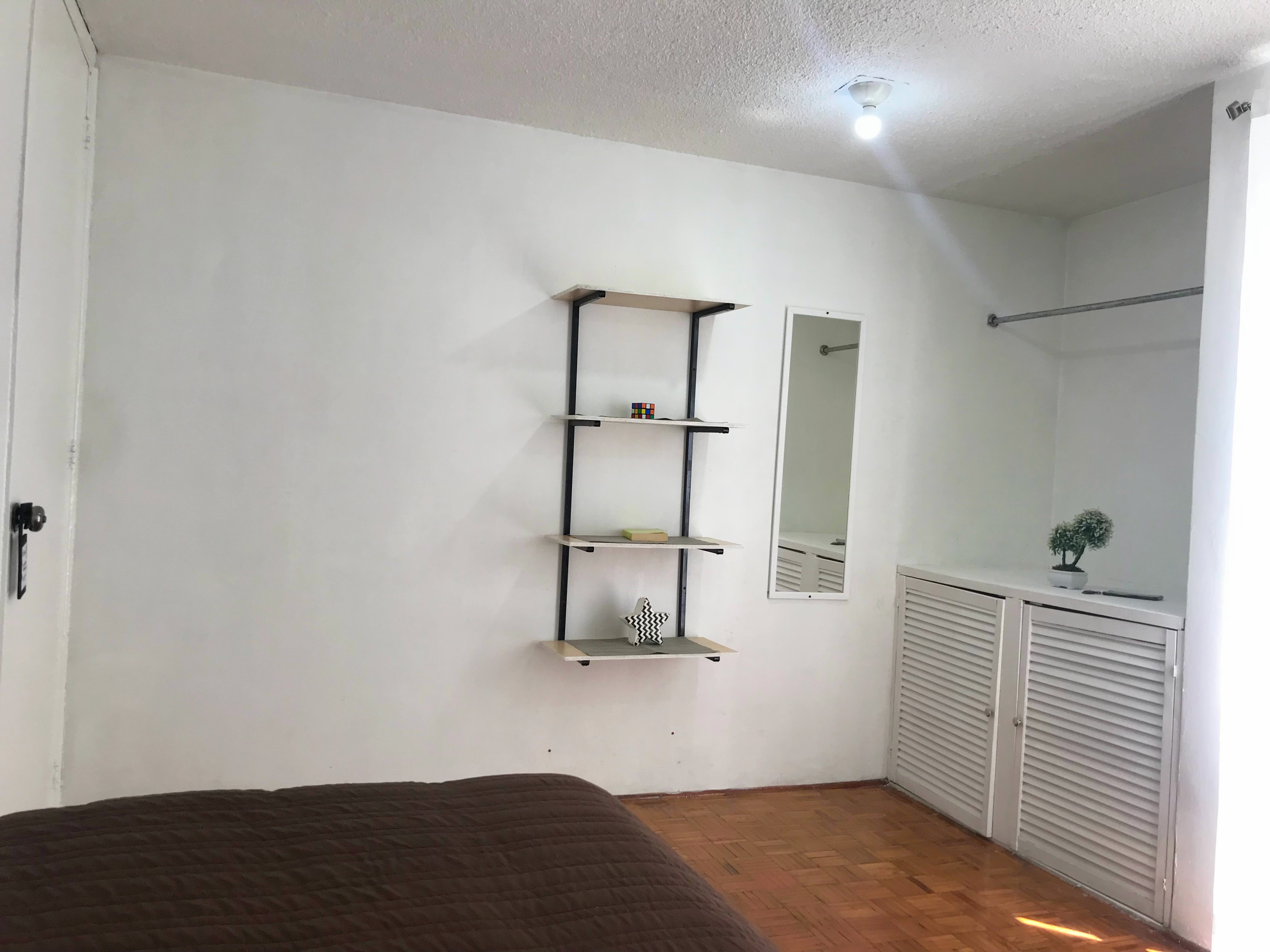Habitación Apolo 1 – Roomie México