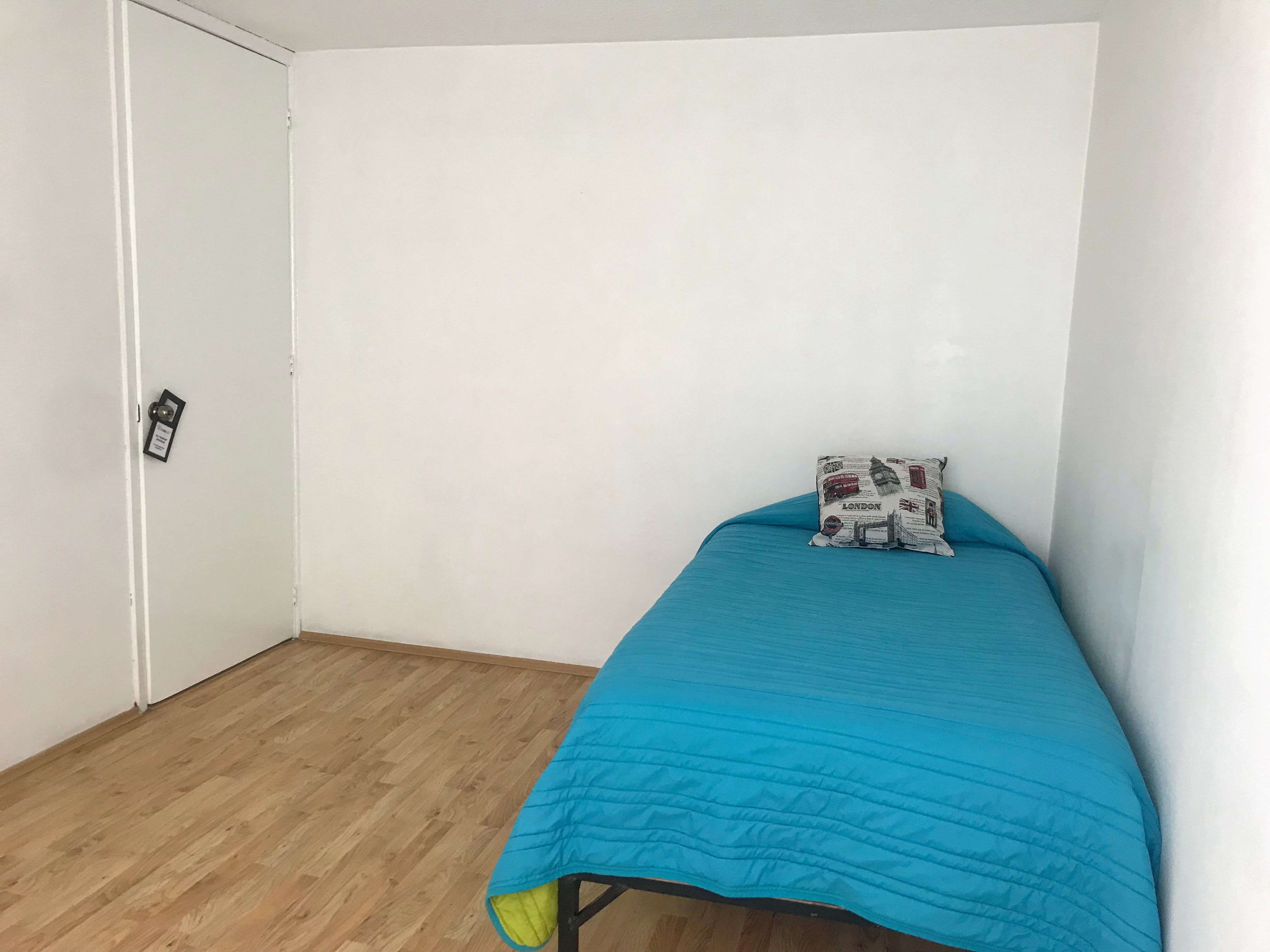 Habitación Apolo 2 – Roomie México